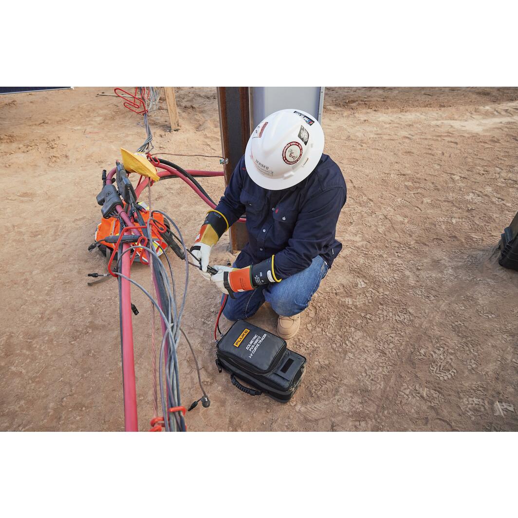 FLUKE PVA-1500T2 Solmetric PV Analyser IV Curve Tracer - 5600022 | Klium