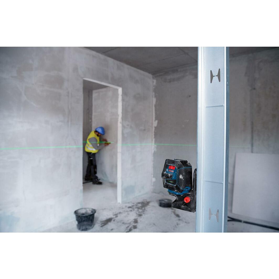 BOSCH GCL 2-50 G combi laser vert en étui (4x 1.5V AA battery ...