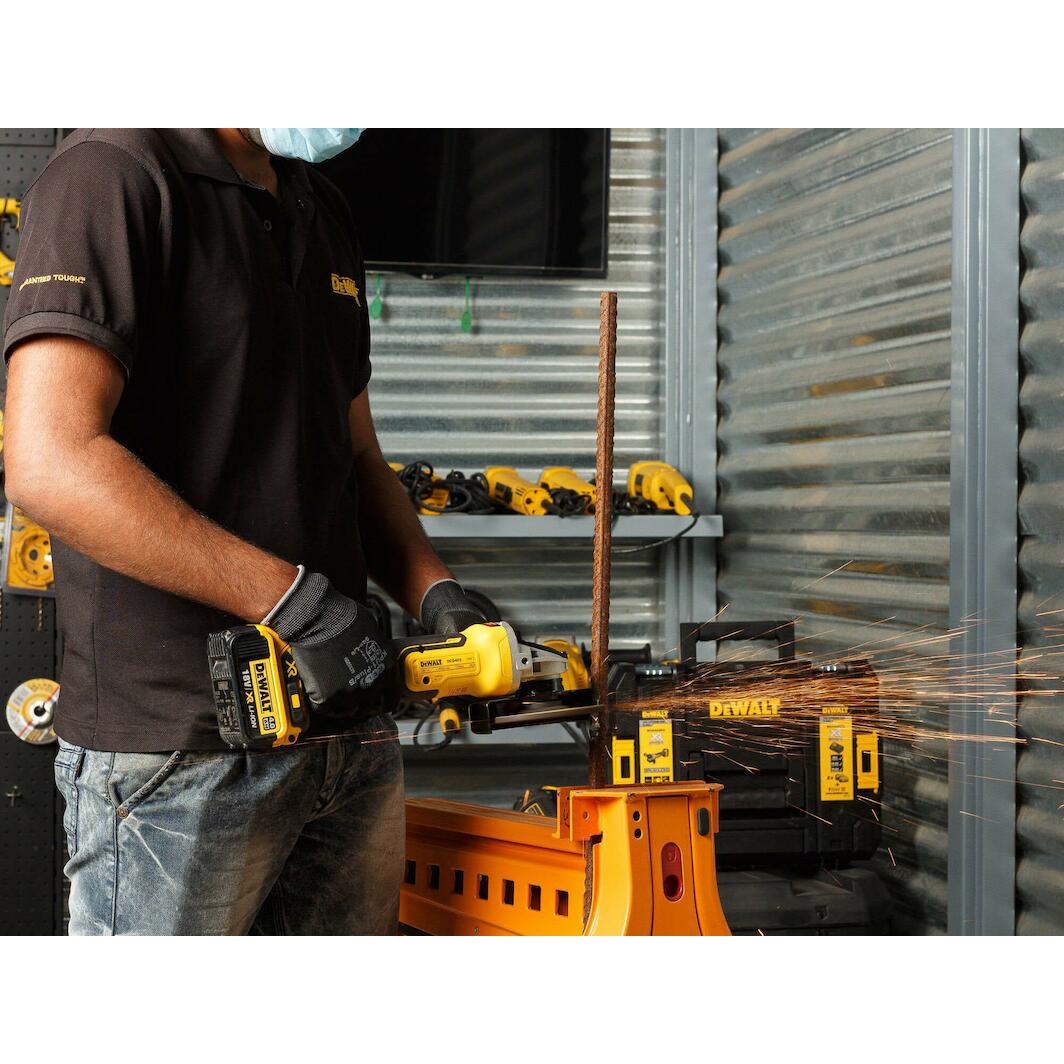 DEWALT DCG405P2-QW 18V Brushless haakse accu-slijper 125mm met ...