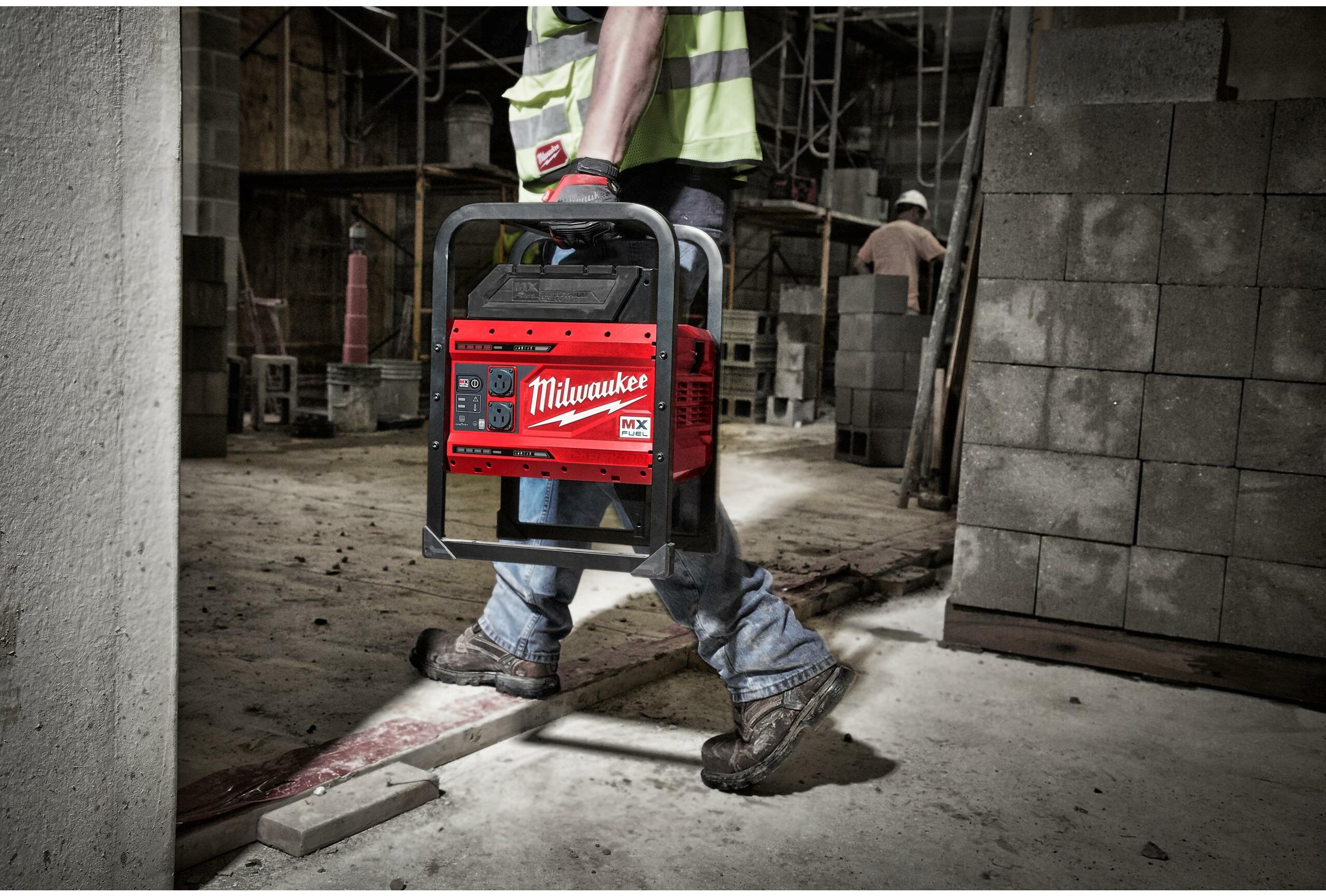 MILWAUKEE MXF PS 0 One KEY MX FUEL battery powered generator without battery and charger 4933493922