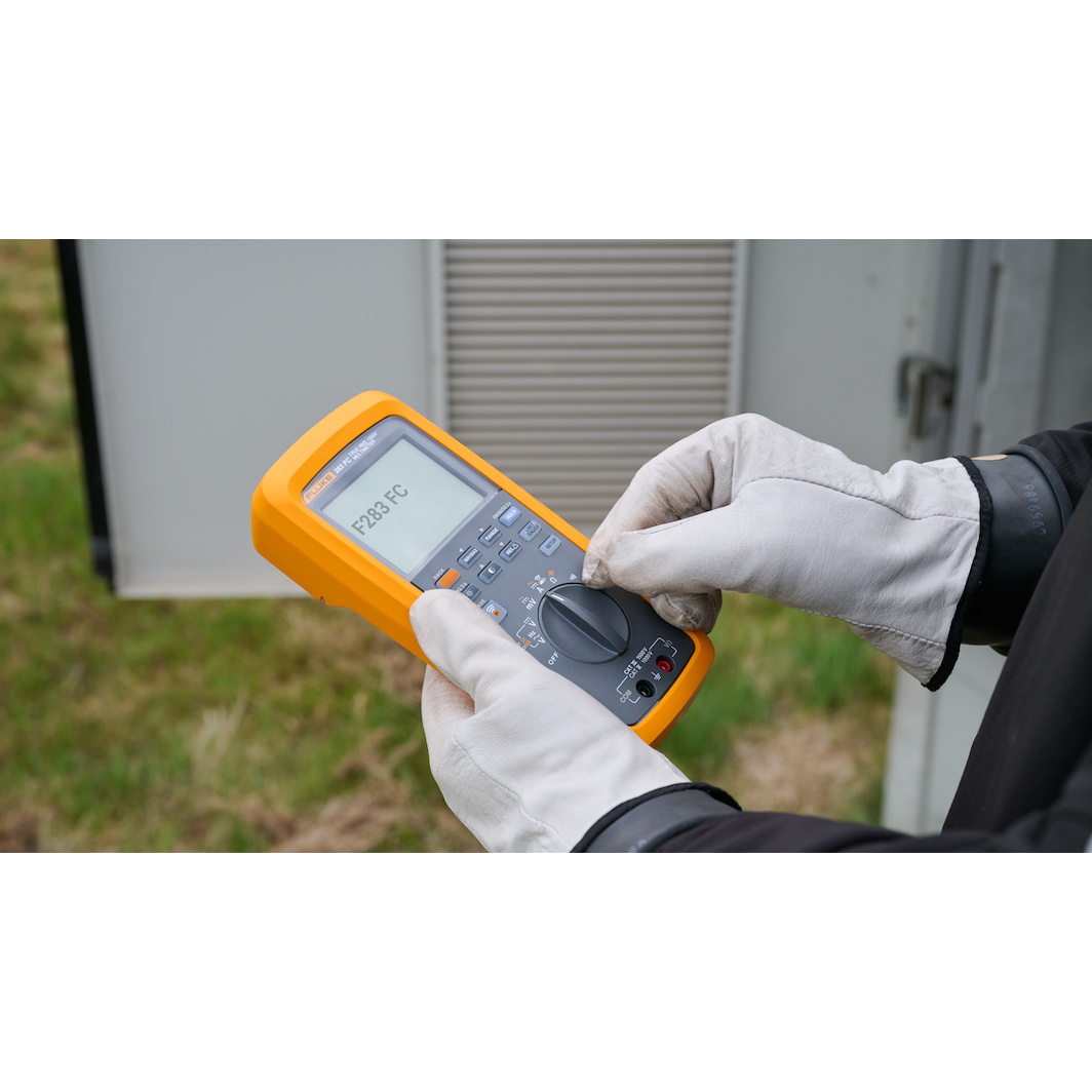 FLUKE 283 FC digital multimeter CAT III 1500 V in carrying case ...