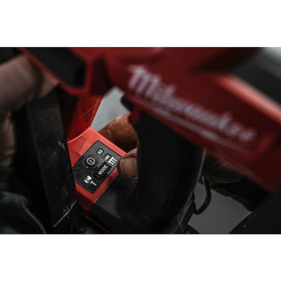 MILWAUKEE M18 FN16GA-202X Empileur de finition FUEL en HD Box (2x 2.0Ah + chargeur) - 4933478092
